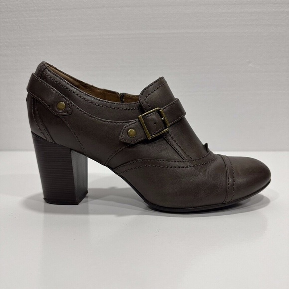 Clarks | Shoes | Clarks Indigo Ankle Bootie With Buckle Block Heel ...